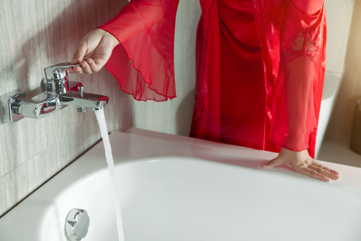 Why Is My Bathtub Faucet Leaking Huliq
