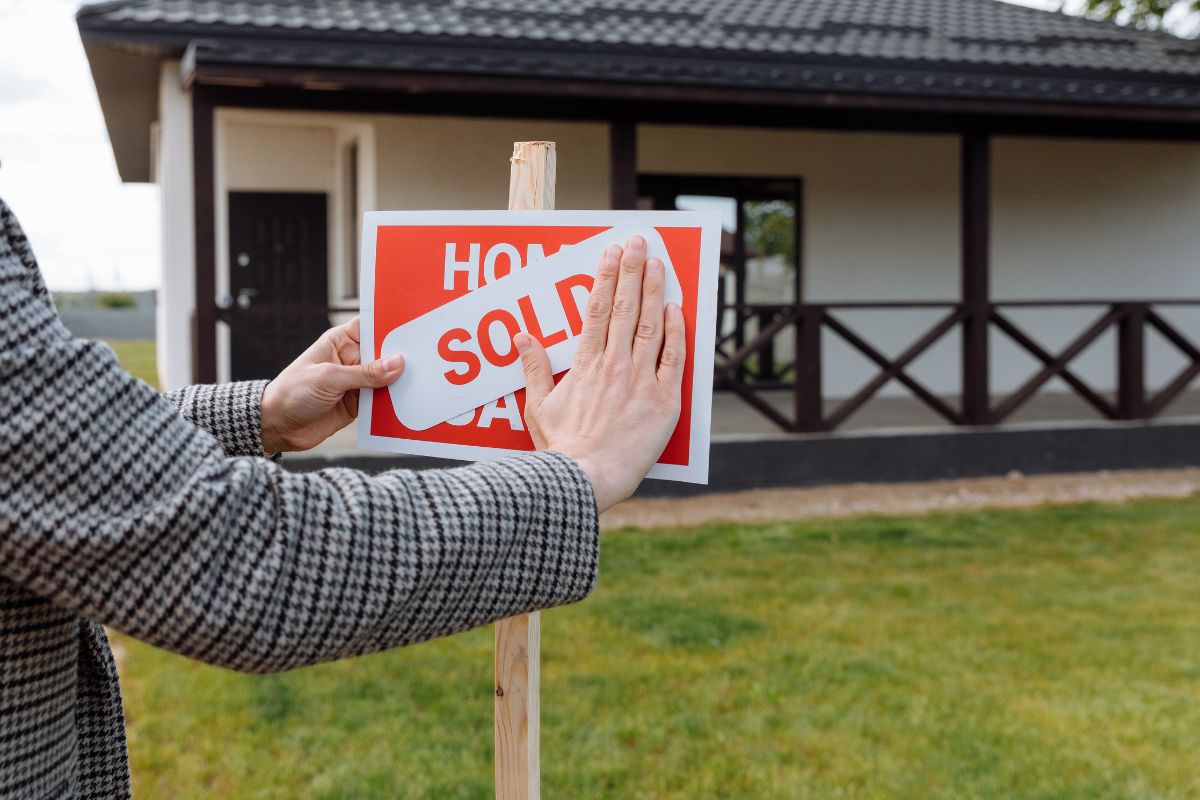 What Homeowners Should Know About Selling Outside the MLS - Huliq